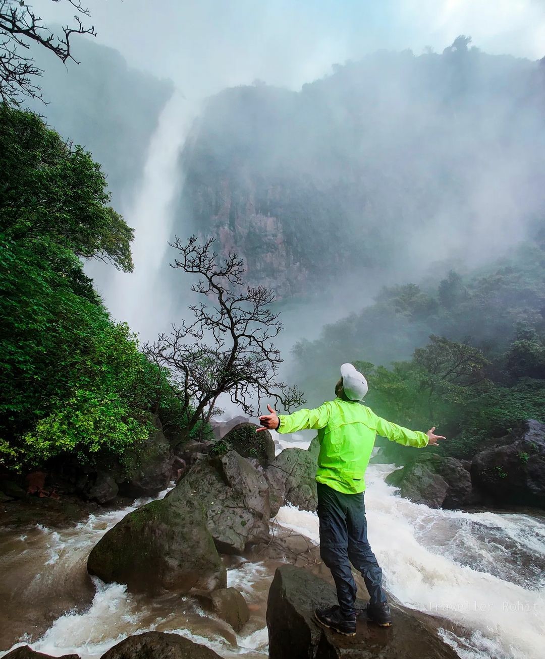 Mi Durg Veda | Monsoon Special Nanemachi & Satsada Waterfall Trek