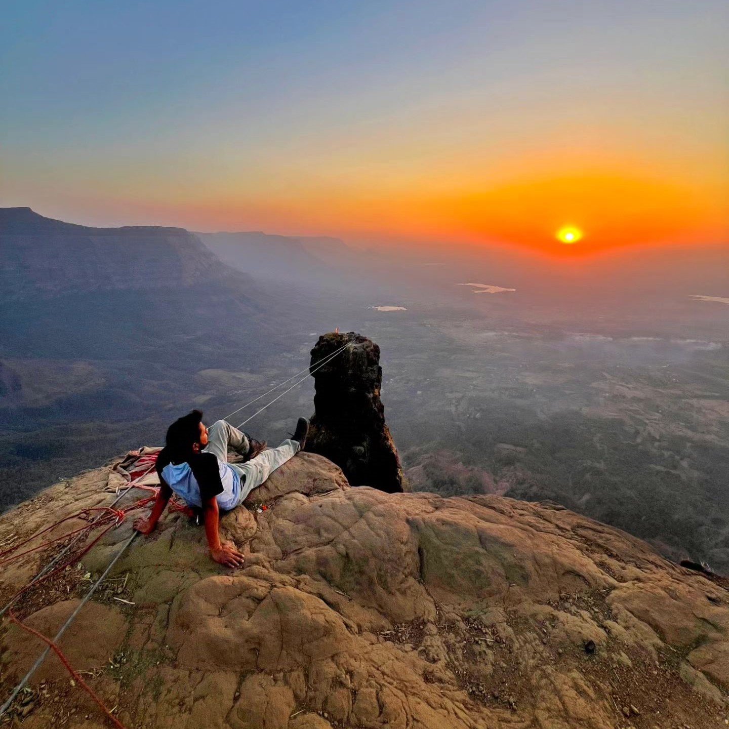 Mi Durg Veda | Hadsar Fort Trek via Khuticha Marg & Ozar Ganpati Darshan